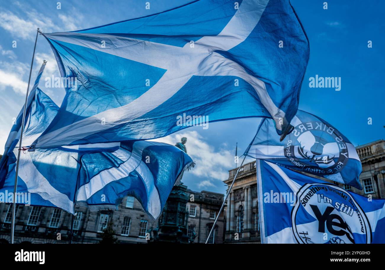 EDINBURGH, SCOTLAND - 30th November 2024 Crowds gather for the Alex ...