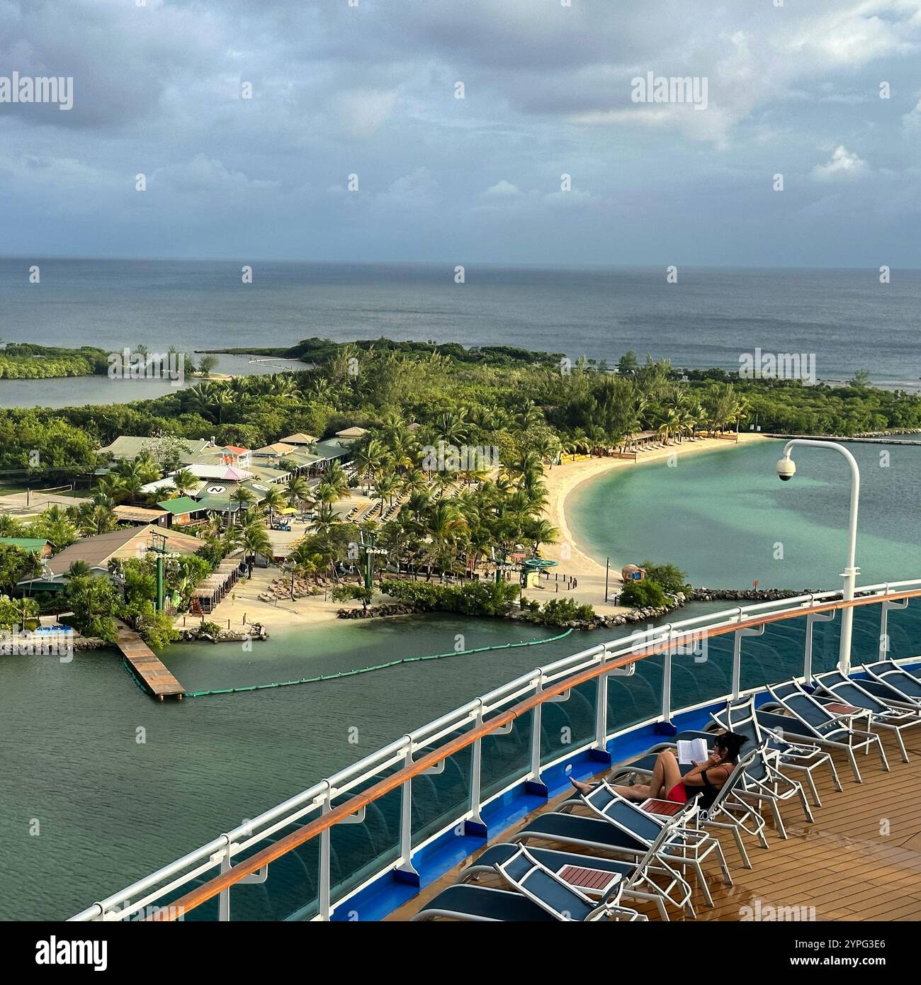View from the Regal Princess cruise ship towards Mahogany Beach ...