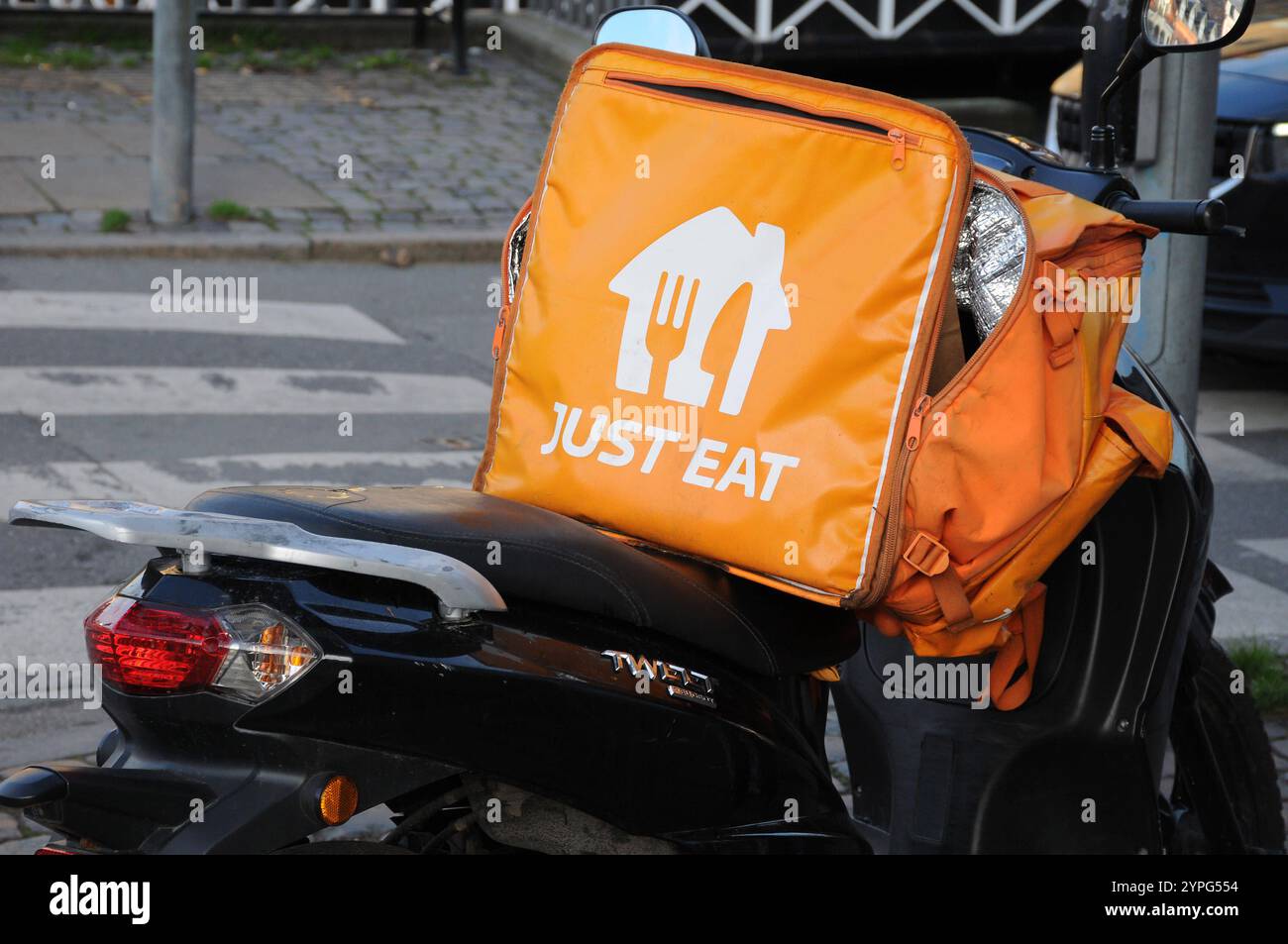 Copenhagen, Denmark /30 Nov...2024/.door dash Just eat food delivery ...