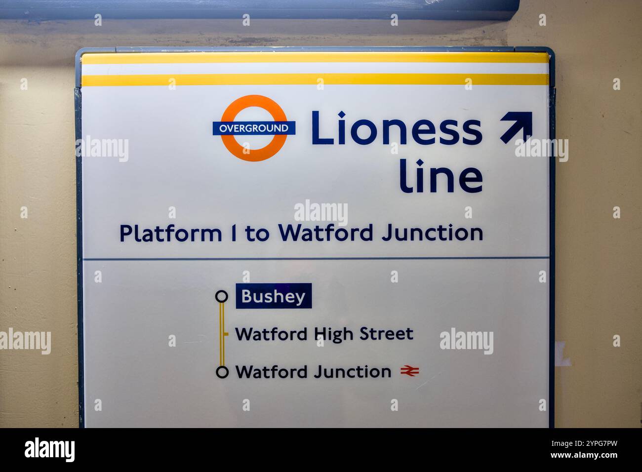New Signage For The Renamed Lioness Line On The Old London Overground ...