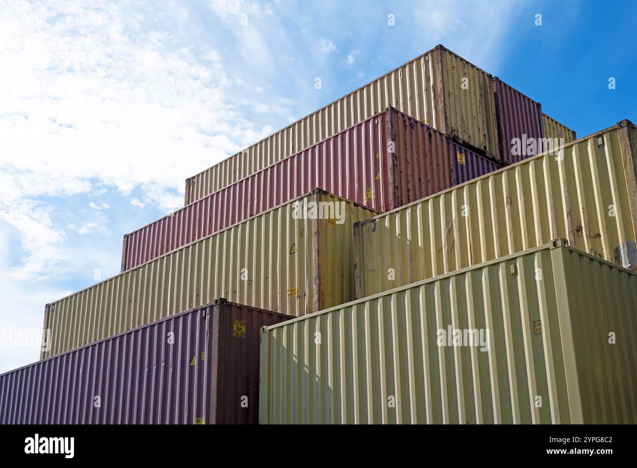 Iso shipping container hi-res stock photography and images - Alamy
