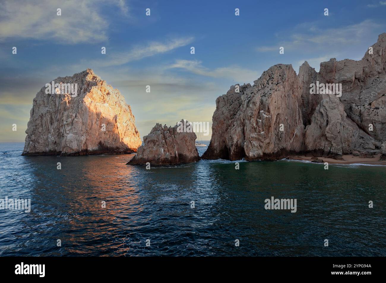 Rock formation shoreline in hi-res stock photography and images - Alamy