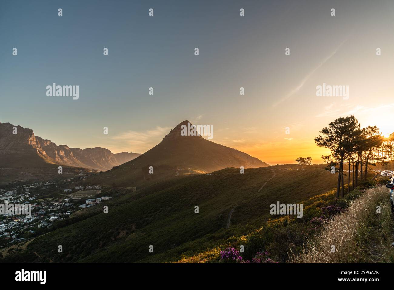 Cape town sky night hi-res stock photography and images - Alamy