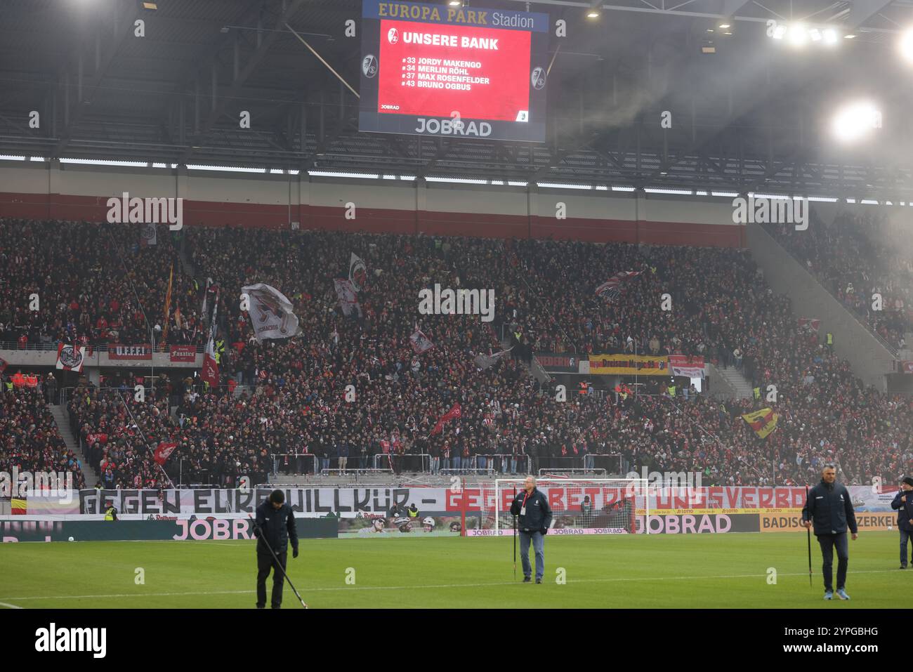 Freiburg Im Breisgau, Germany. 30th Nov, 2024. Soccer: Bundesliga, SC ...