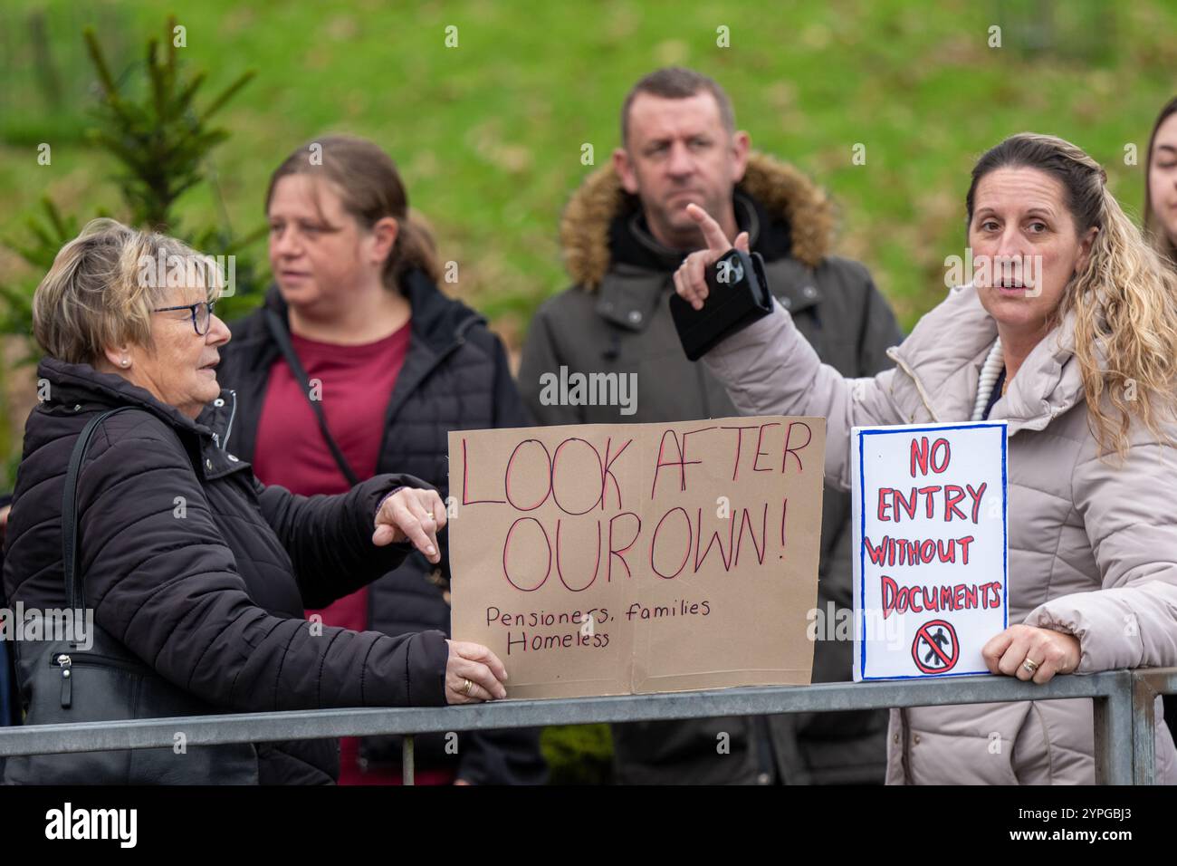 Counter protest against Unity Rally across the road from Cresta Court ...