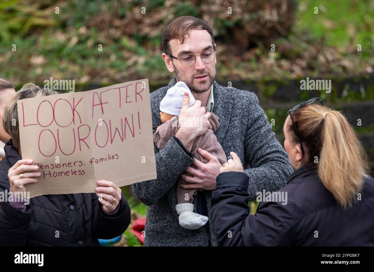 No entry without documents hi-res stock photography and images - Alamy