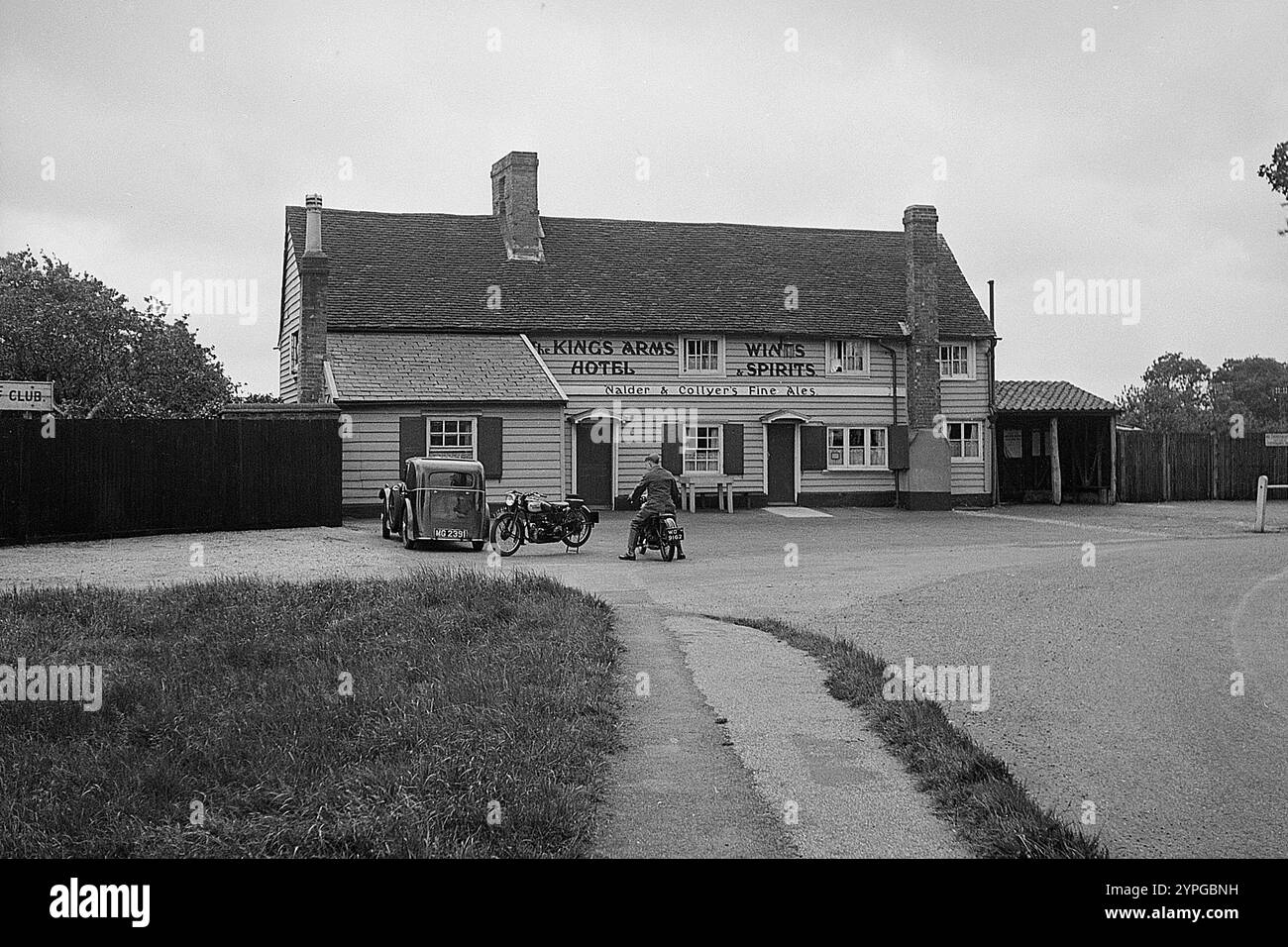 King's Arms Hotel, Keston, Kent, 1930's Stock Photo - Alamy
