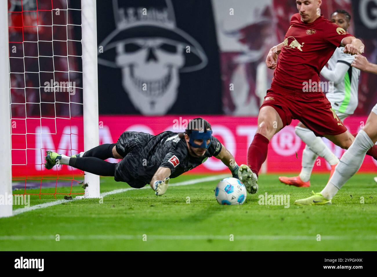 Leipzig, Germany. 30th Nov, 2024. Soccer, Bundesliga, RB Leipzig - VfL ...