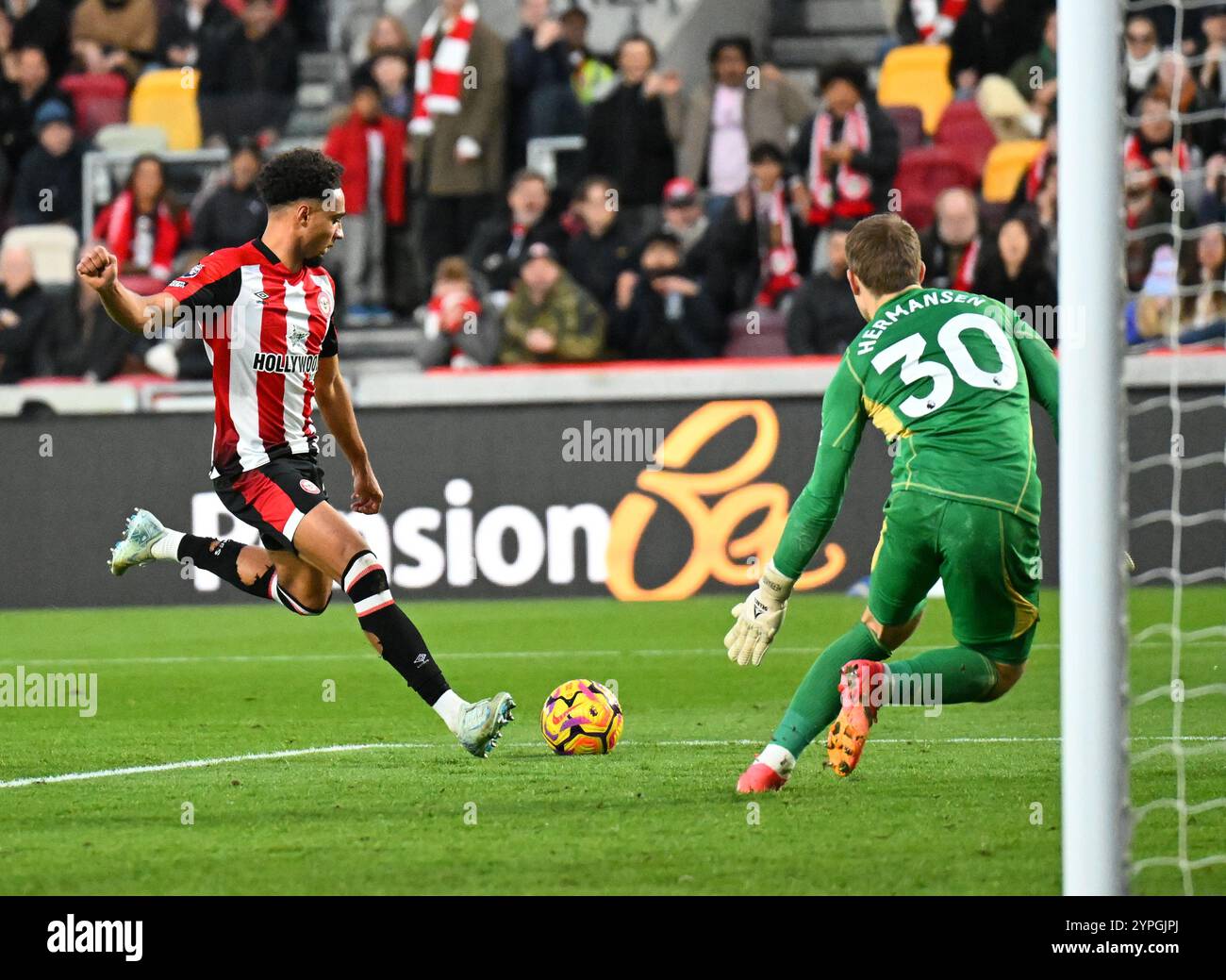 30th November 2024; Gtech Community Stadium, Brentford, London, England ...