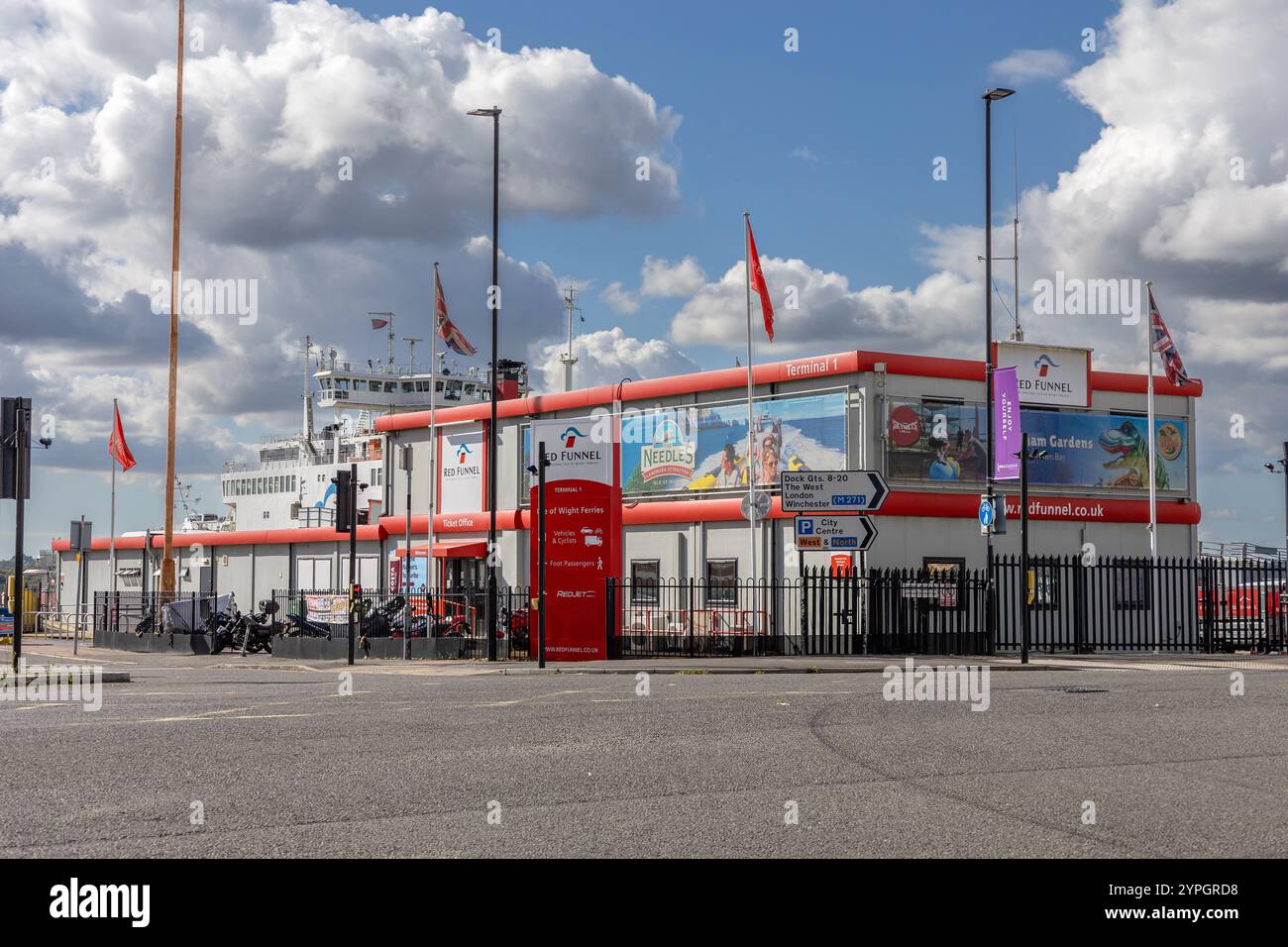 Red funnel ticket office hi-res stock photography and images - Alamy