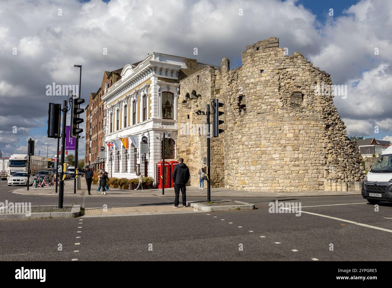 Watergate Ruins Southampton Remains Of The Medieval City Walls ...