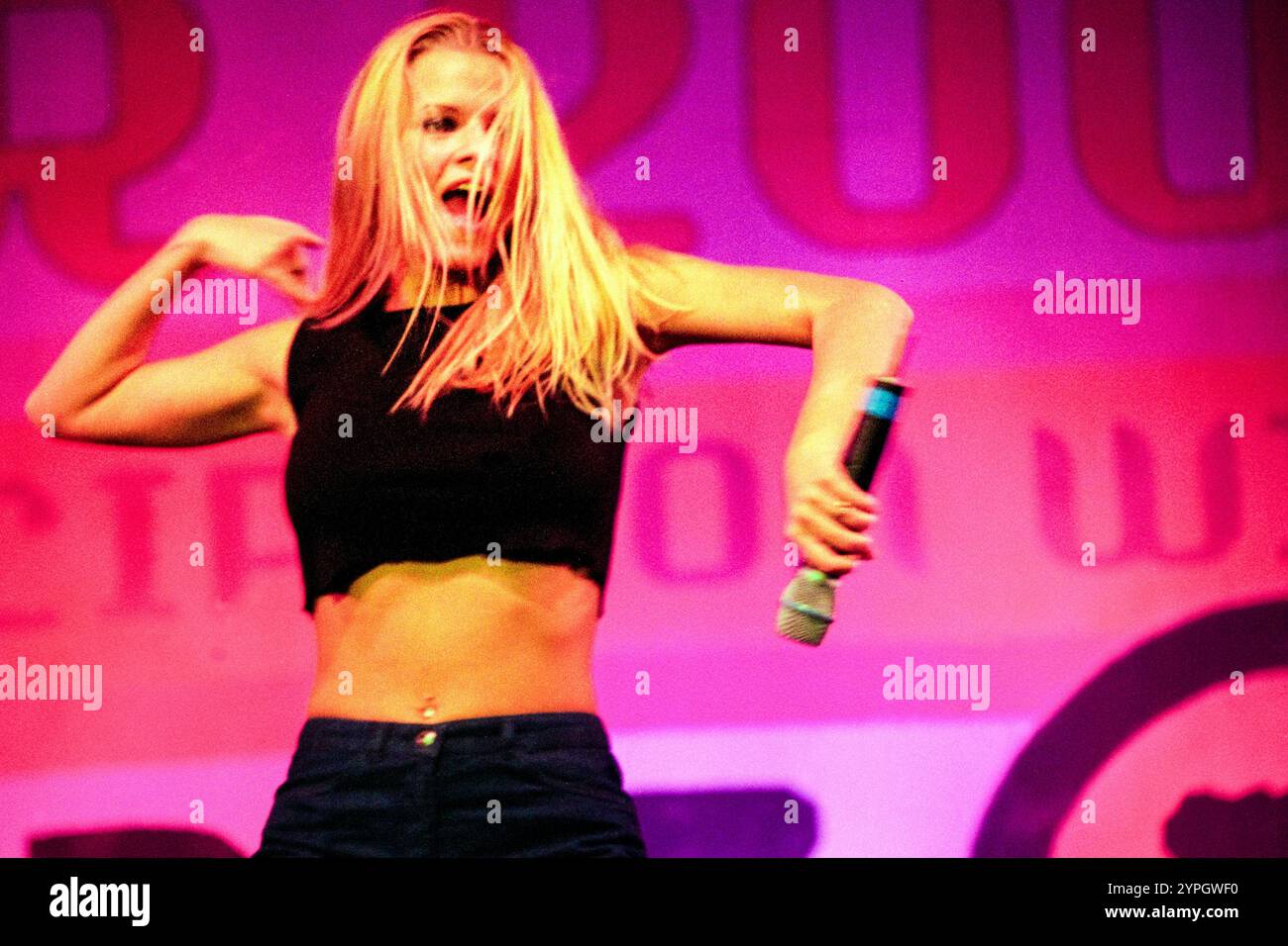 KERRY KATONA, ATOMIC KITTEN, ORIGINAL LINEUP, 2000: Kerry Katona of ...