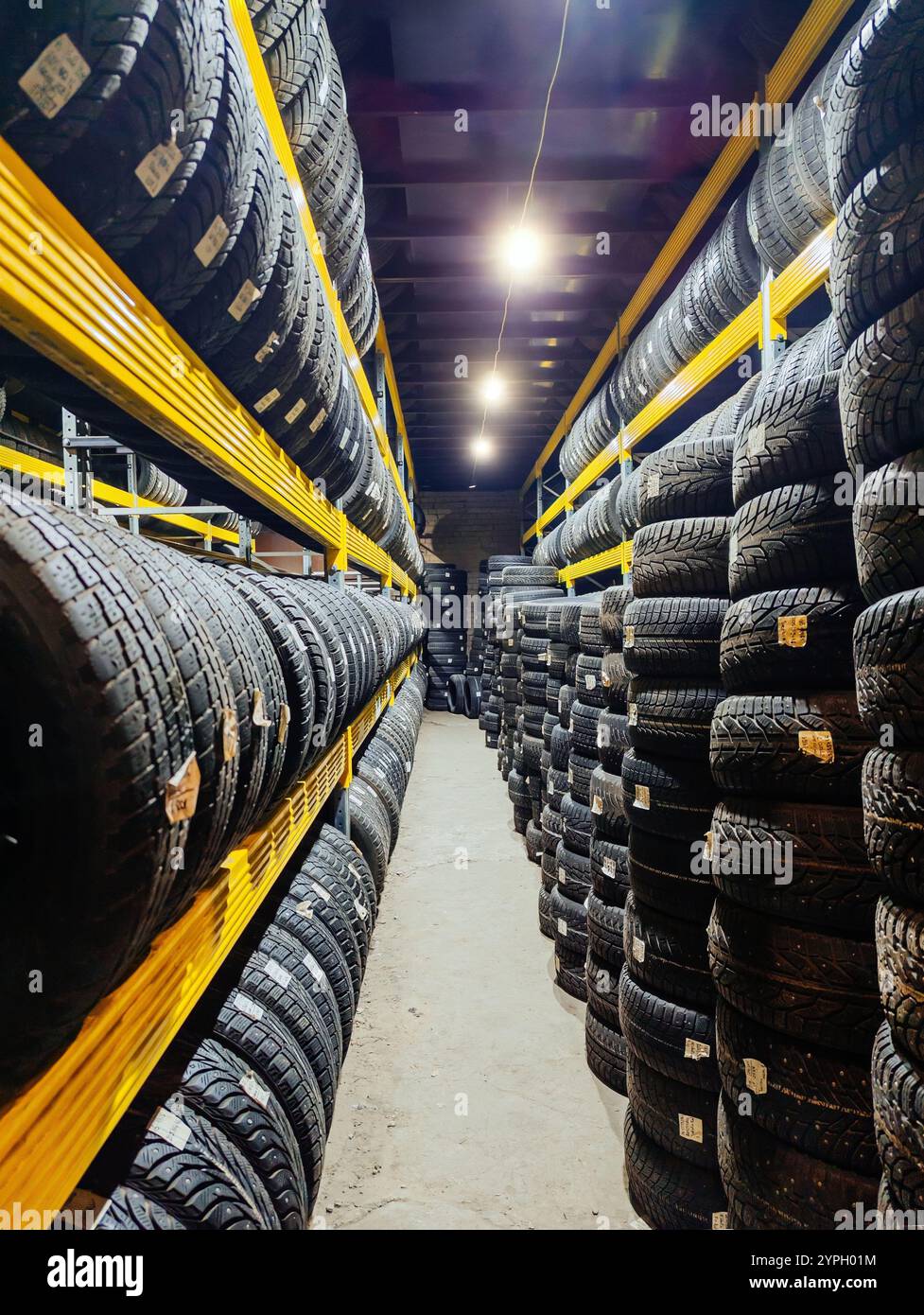 New truck tires stack hi-res stock photography and images - Alamy