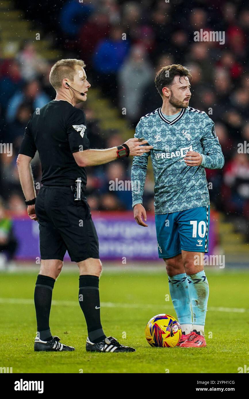 Sheffield, UK. 29th Nov, 2024. Referee Gavin Ward with Sunderland AFC ...