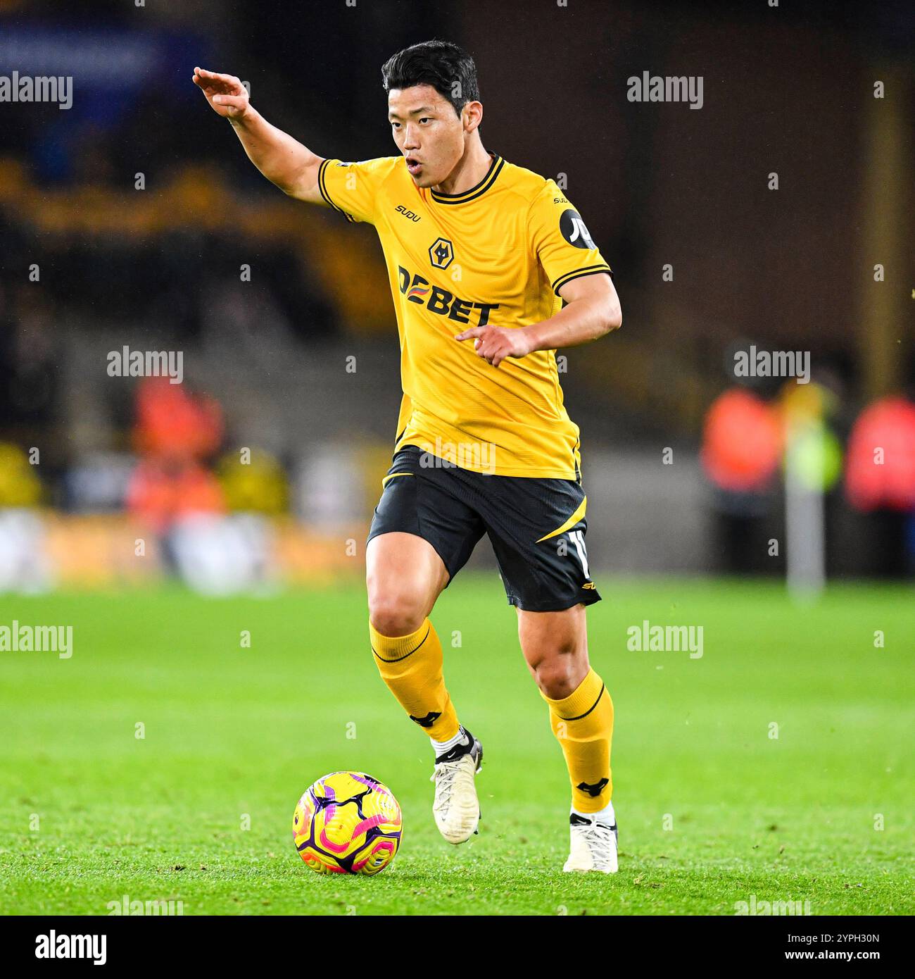 30th November 2024; Molineux Stadium, Wolverhampton, West Midlands ...
