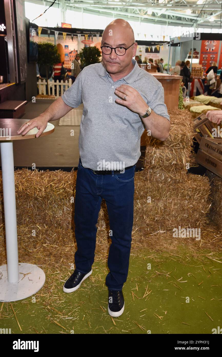 Wallace show hi-res stock photography and images - Alamy