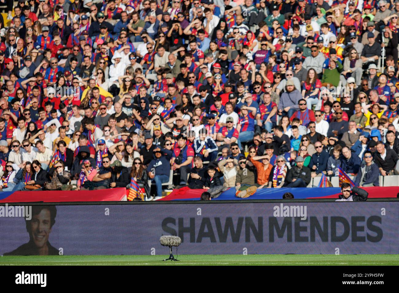 Shawn mendes 2024 hi-res stock photography and images - Alamy