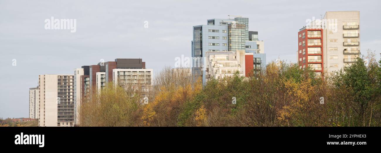 Glasgow harbour housing development hi-res stock photography and images ...