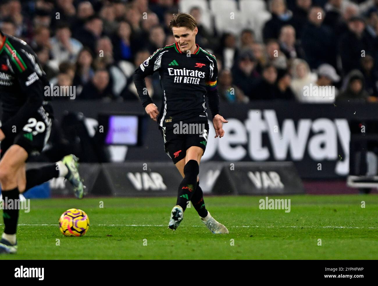 Martin odegaard arsenal 2024 hi-res stock photography and images - Alamy
