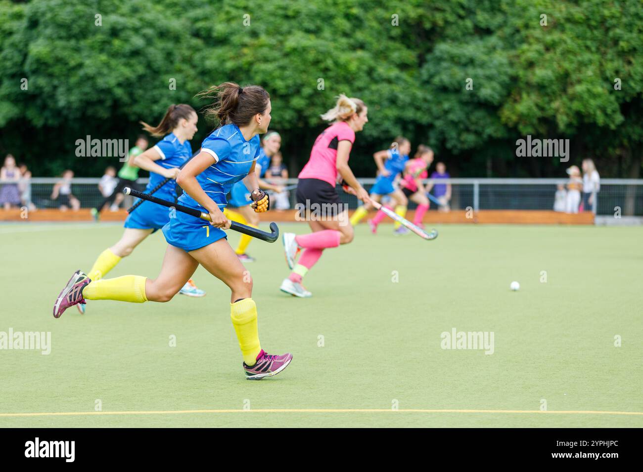 Colorful uniforms competing hi-res stock photography and images - Alamy