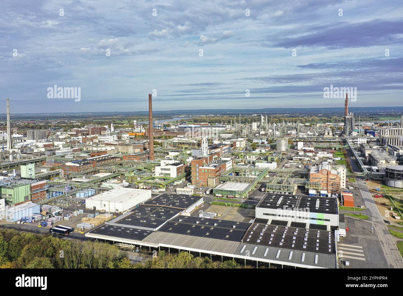 The chemical complex ?Chempark Dormagen? in North Rhine-Westphalia ...