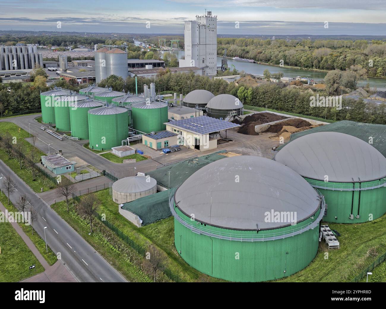 Biogas plant in North Rhine-Westphalia. The plant processes around 300 ...