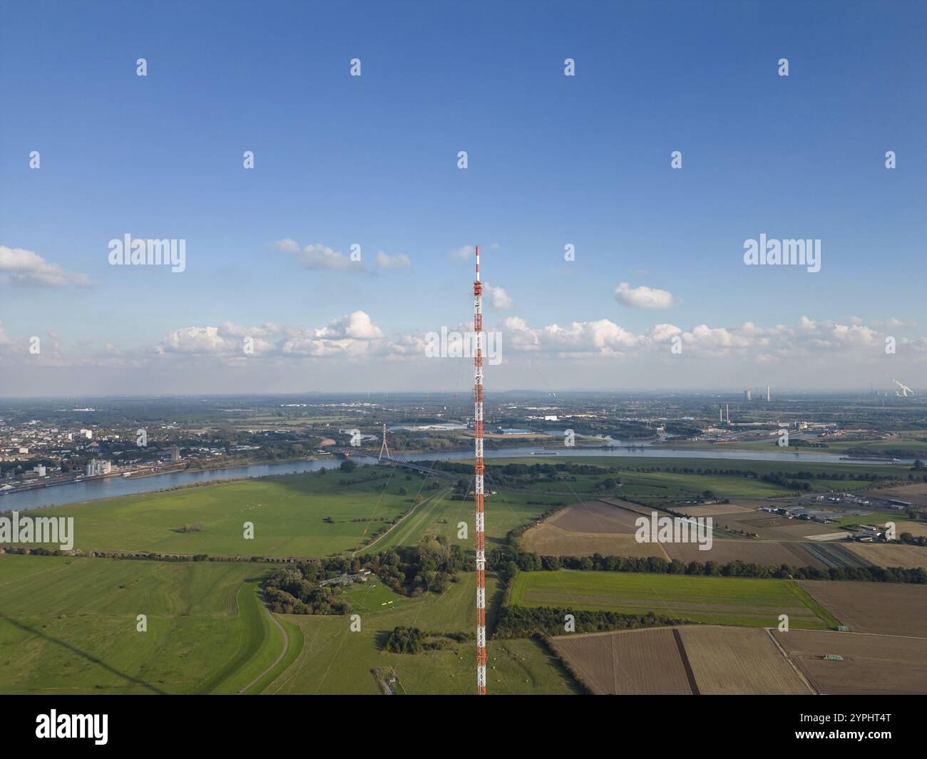 The broadcasting tower in the city of Wesel was erected in 1968 as a ...