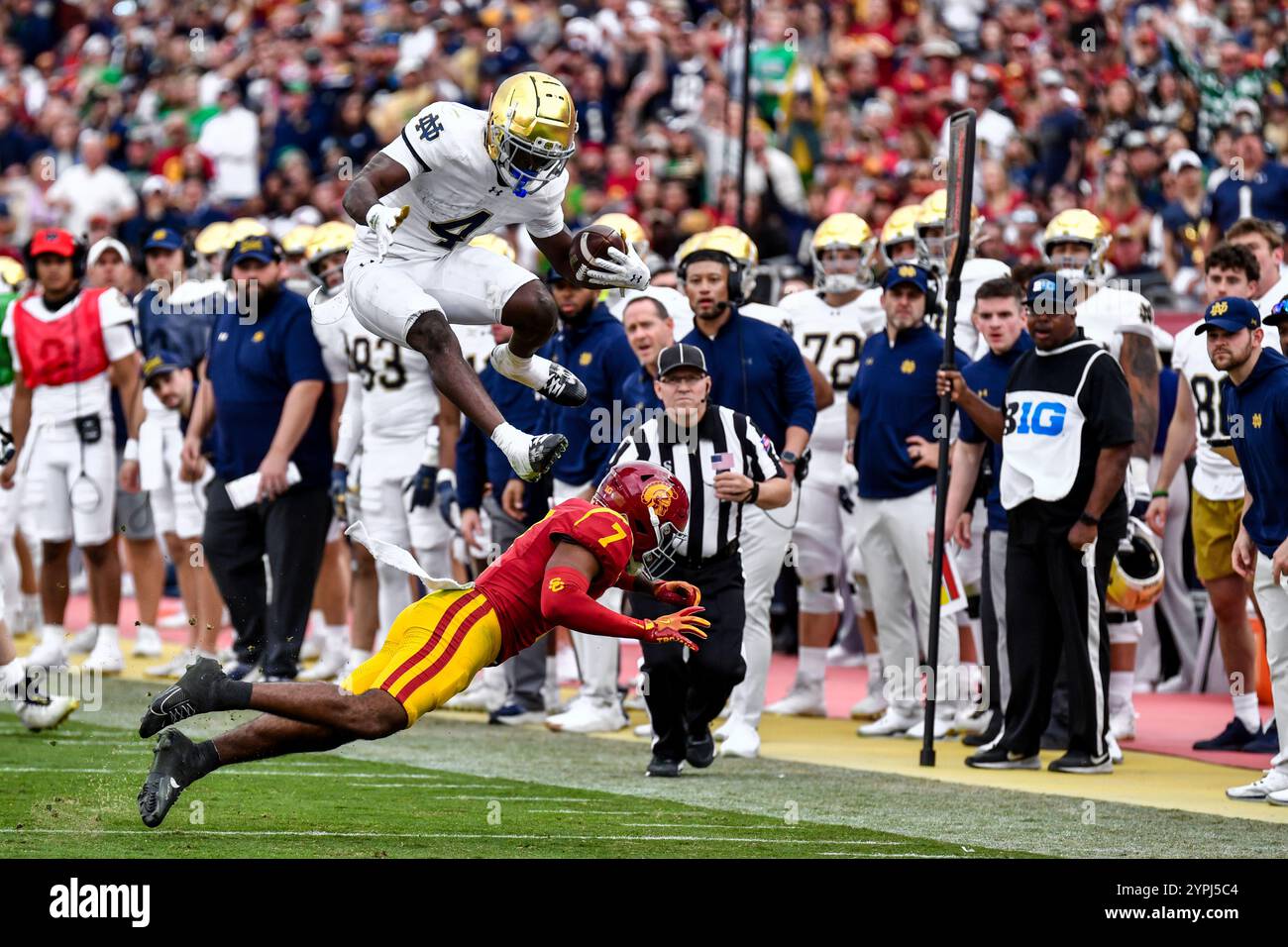 November 30, 2024 Los Angeles, CA.Notre Dame Fighting Irish running back Jeremiyah Love (4 ...