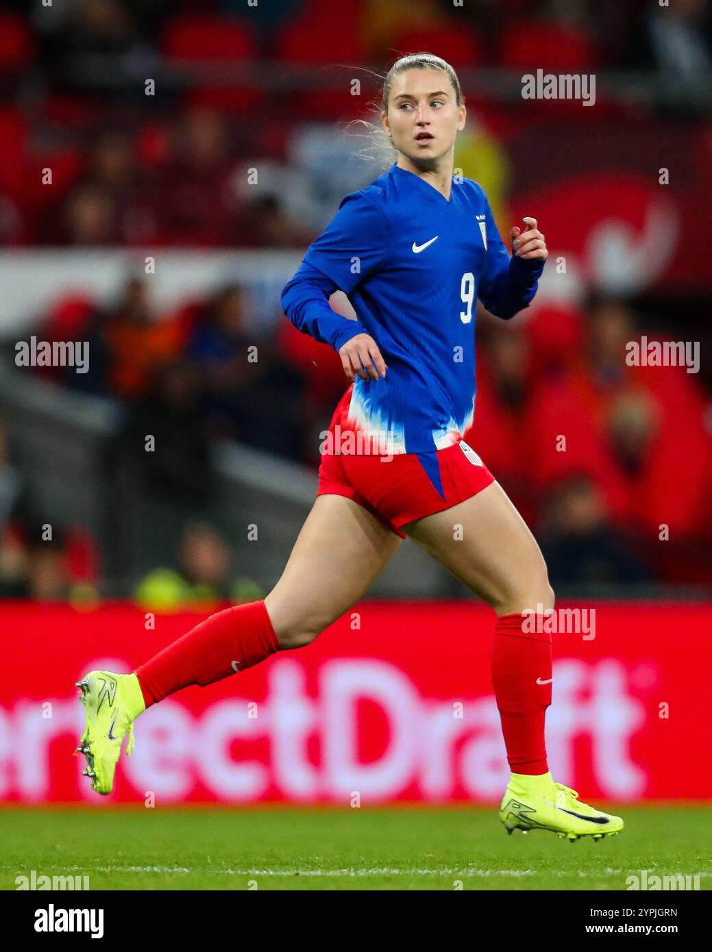 Ally Sentnor of United States in action during the Women's ...