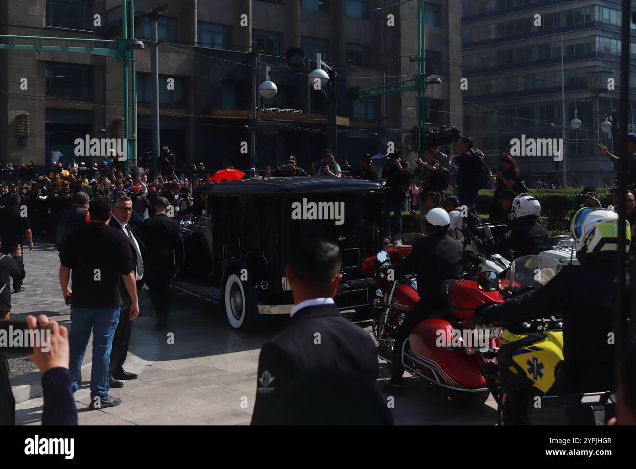 Corpse present tribute hi-res stock photography and images - Alamy