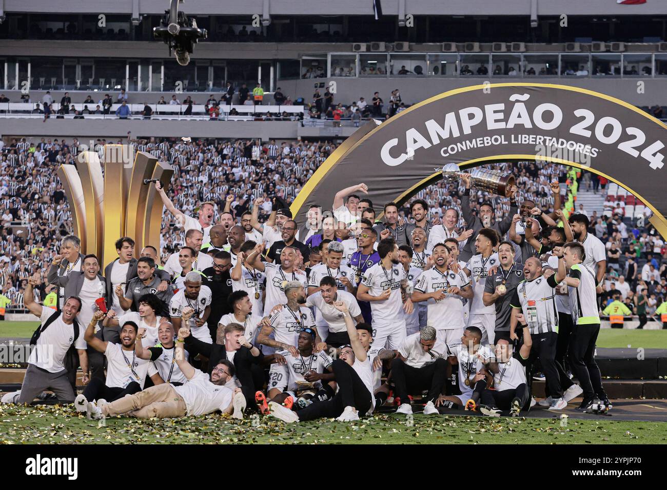Atletico botafogo libertadores 2024 hi-res stock photography and images ...