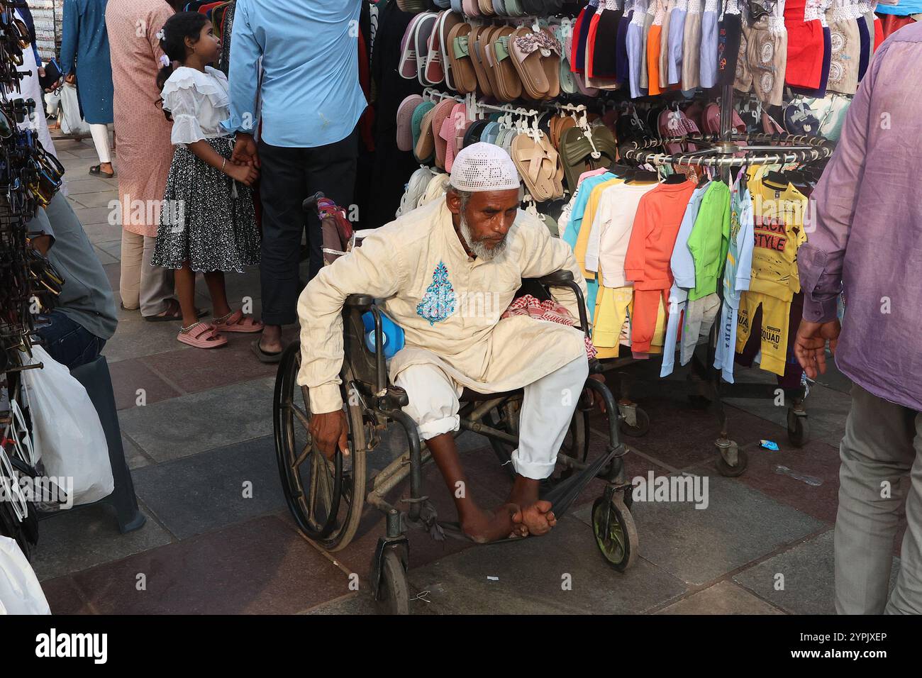 Disabled people india hi-res stock photography and images - Alamy