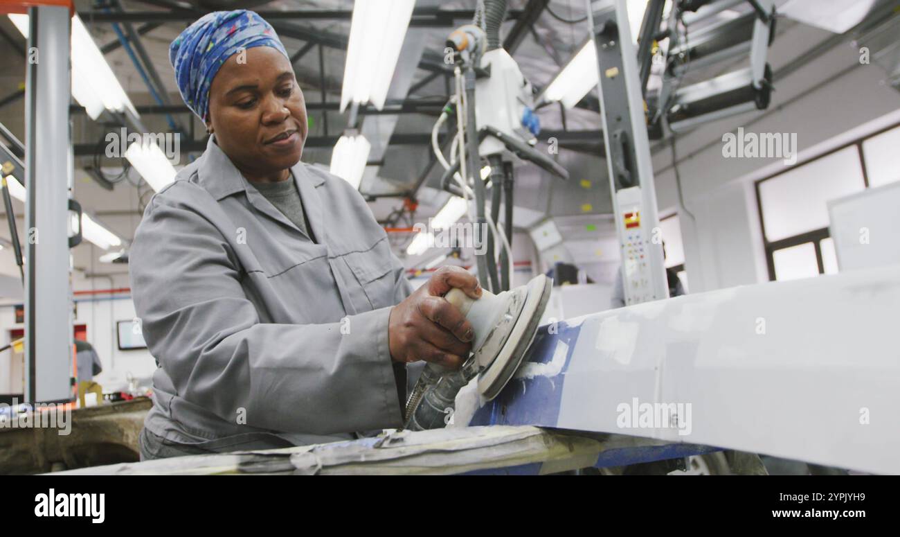 African american female car mechanic hi-res stock photography and ...