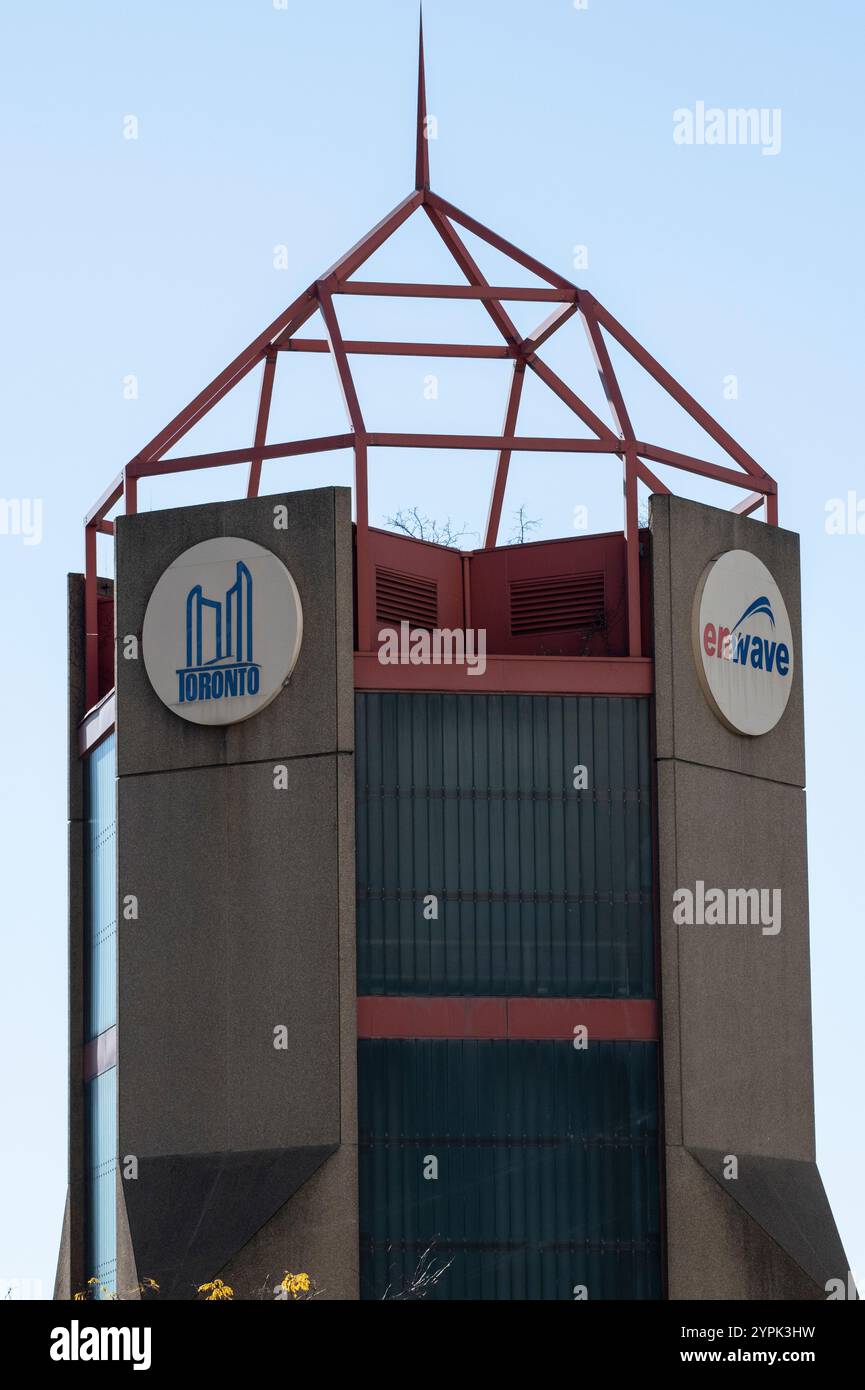 Lake deep hi-res stock photography and images - Alamy