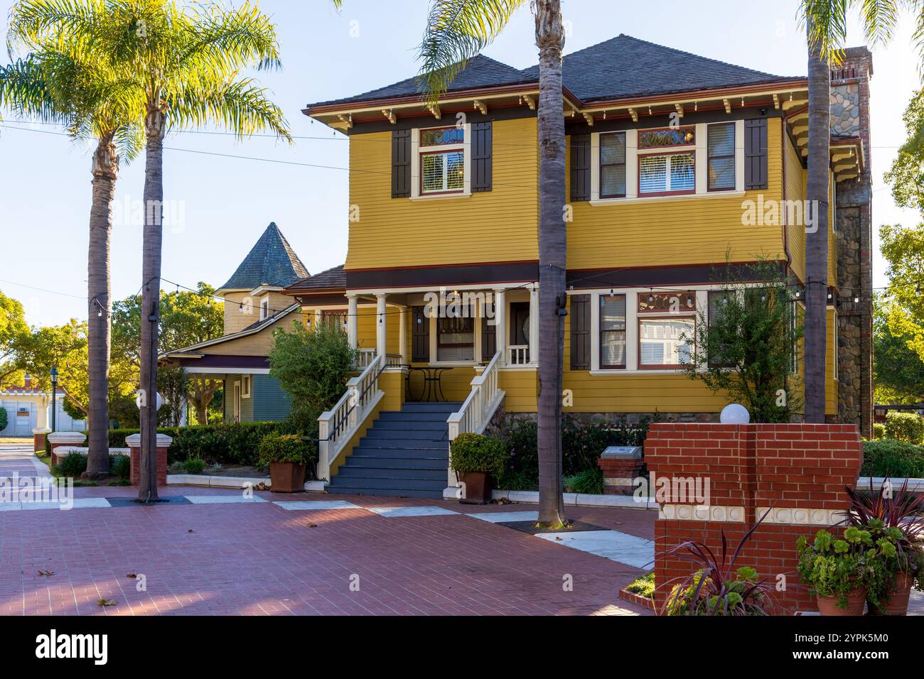 Plaza park oxnard california usa hi-res stock photography and images ...