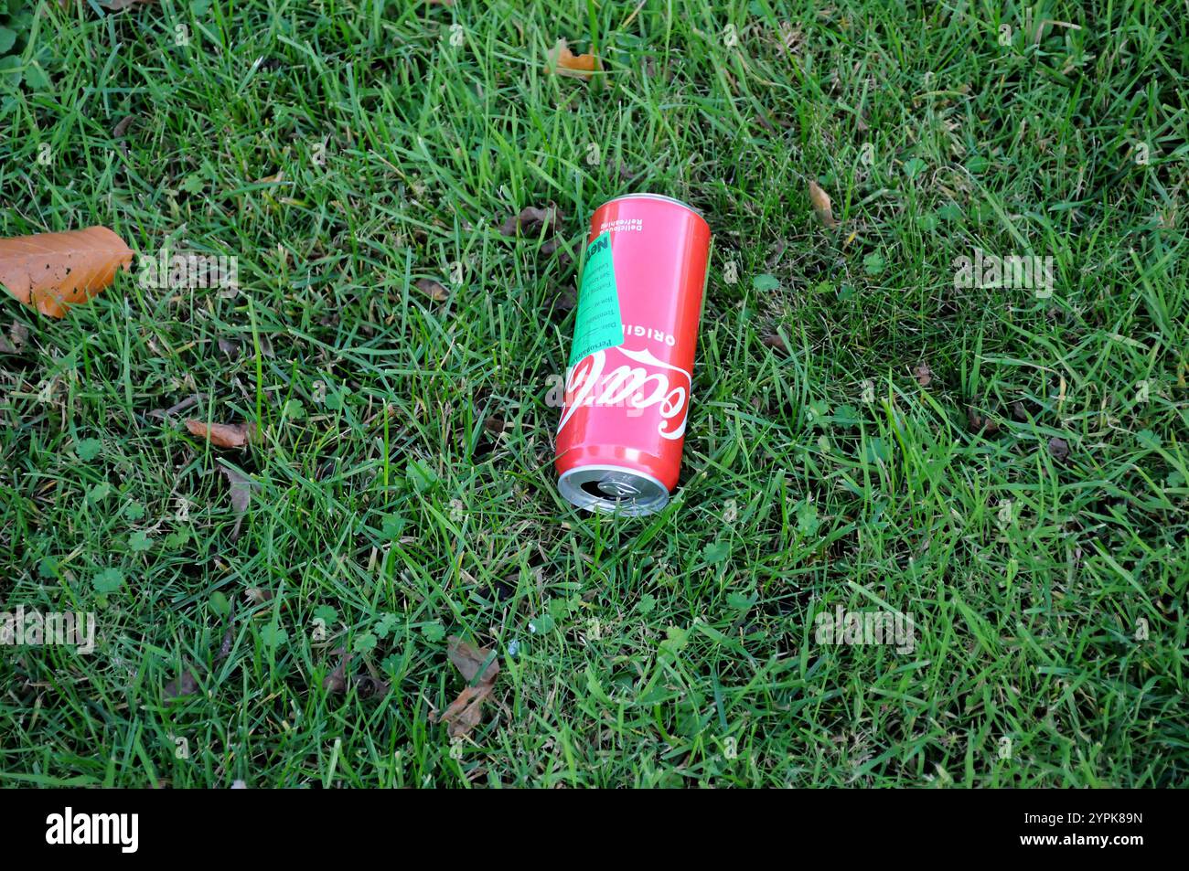 Copenhagen/ Denmark/30 Nov. 2024/Unknow throw lcoca cola can litter in ...
