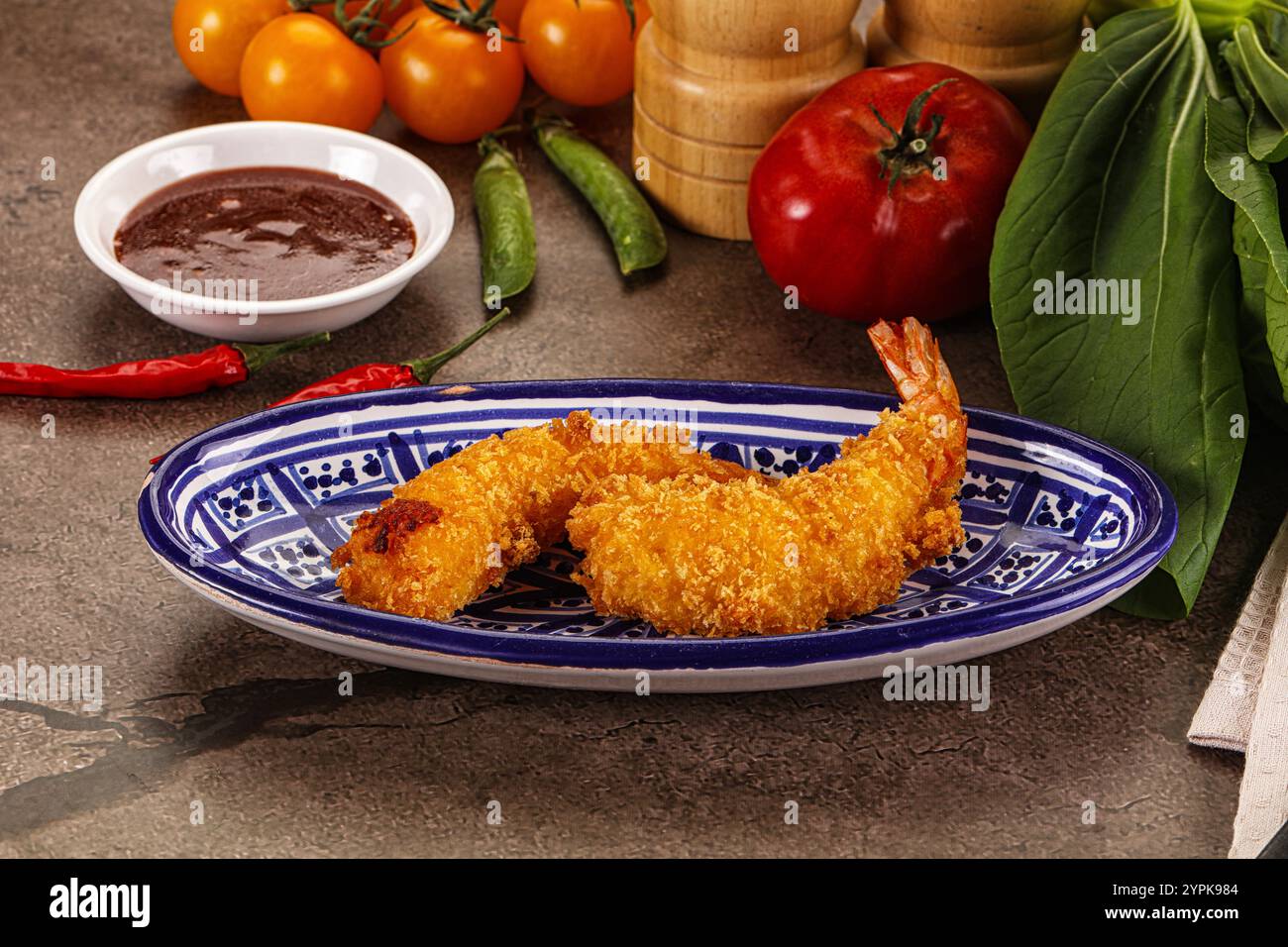 Crispy breaded golden fried prawns with sauce Stock Photo - Alamy