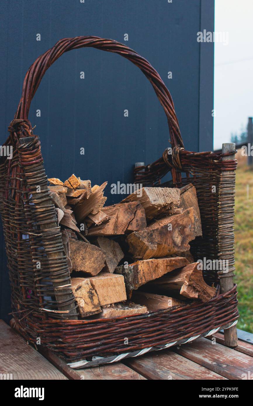 Log container hi-res stock photography and images - Alamy