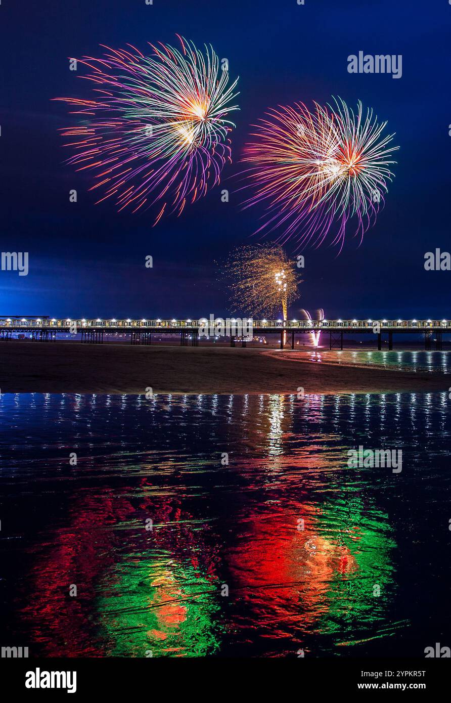 Weston Super Mare Fireworks Stock Photo - Alamy