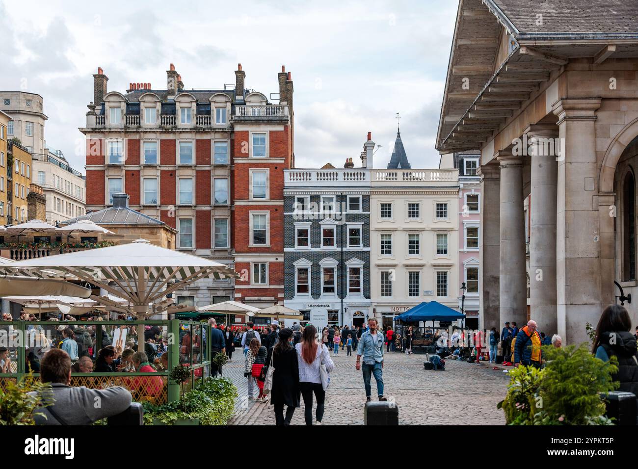 Bustling street create hi-res stock photography and images - Alamy
