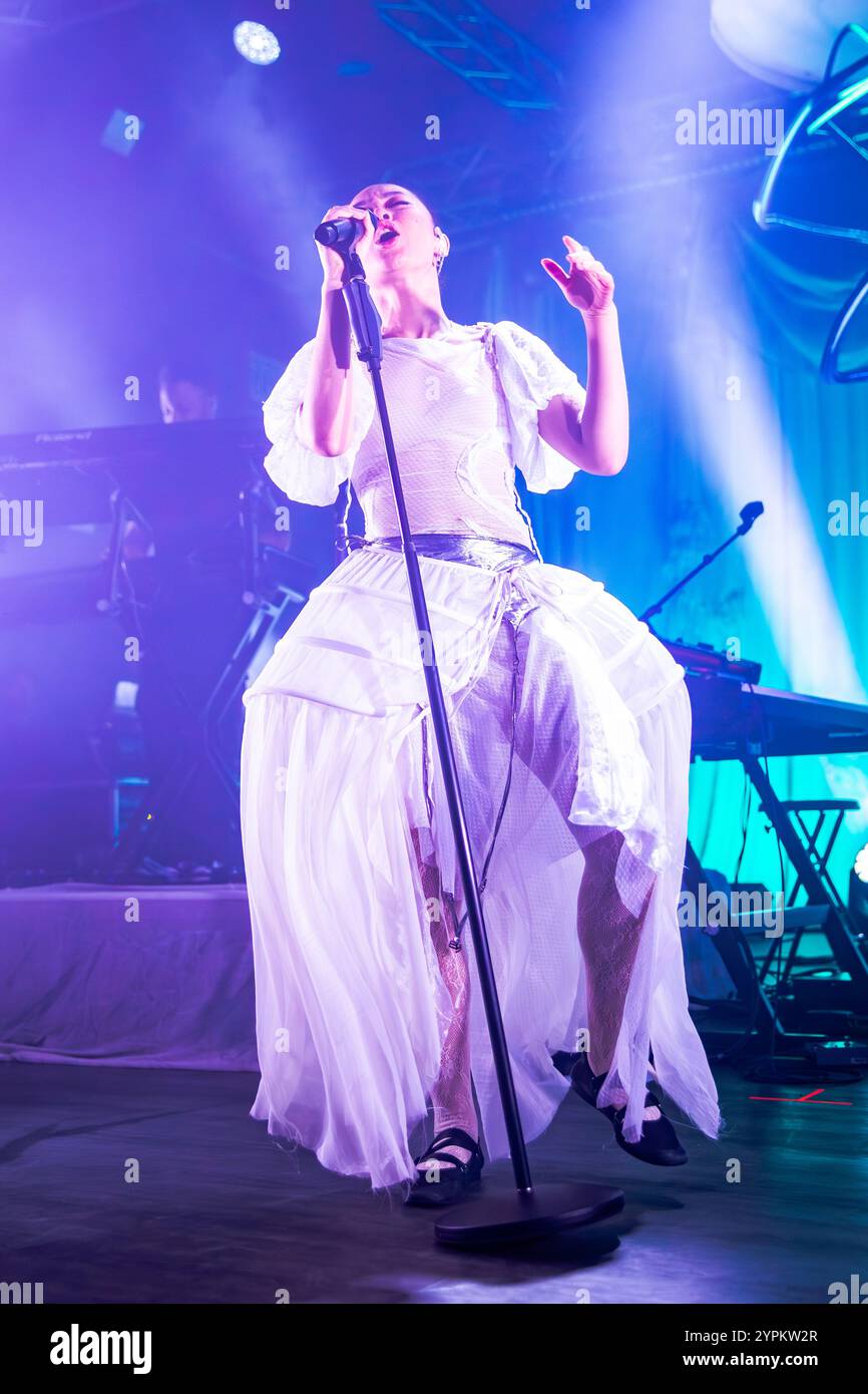 Milan Italy. 30th Nov 2024. The English singer-songwriter Sarah Faith ...