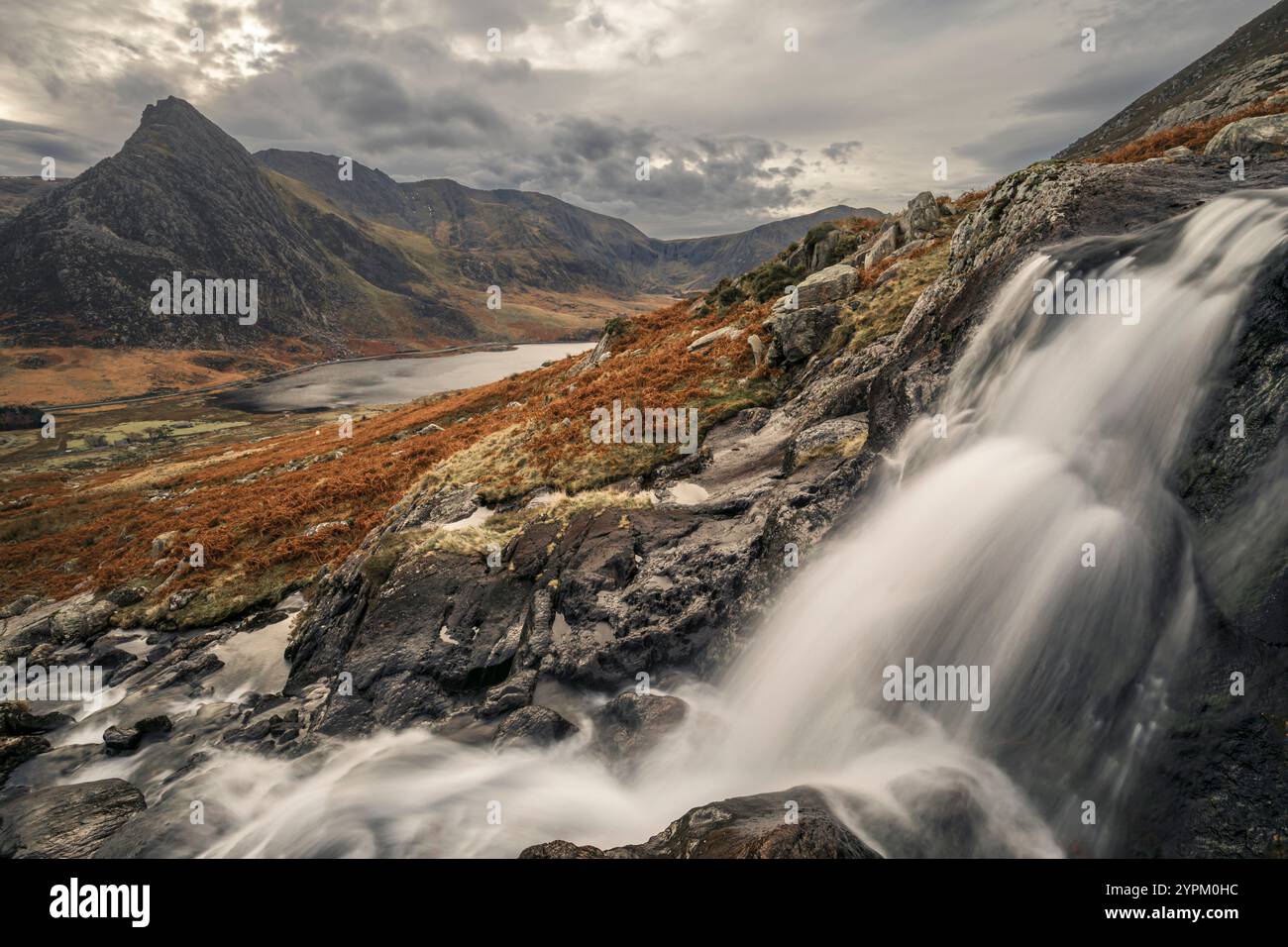 Afon Lloer waterfall, Tryfan and the Ogwen Valley Stock Photo - Alamy
