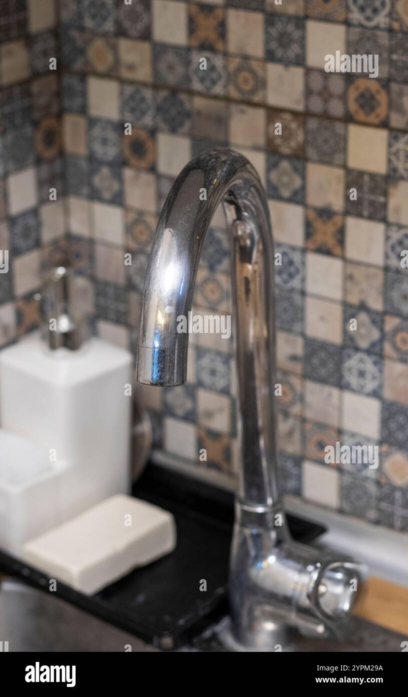Close up shot of the kitchen sink Stock Photo - Alamy
