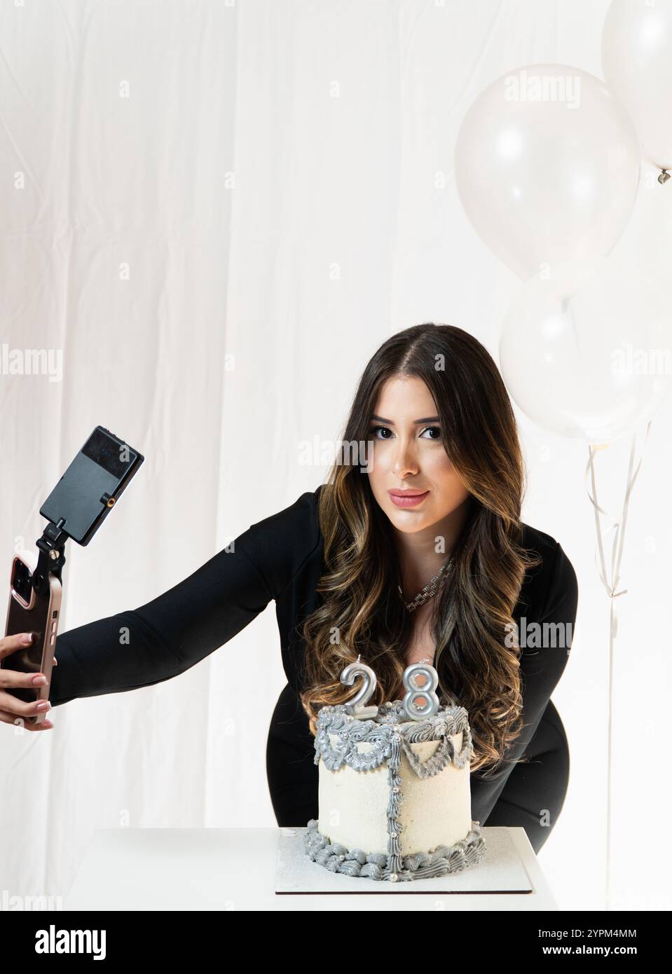 Lady red balloons cake hi-res stock photography and images - Alamy