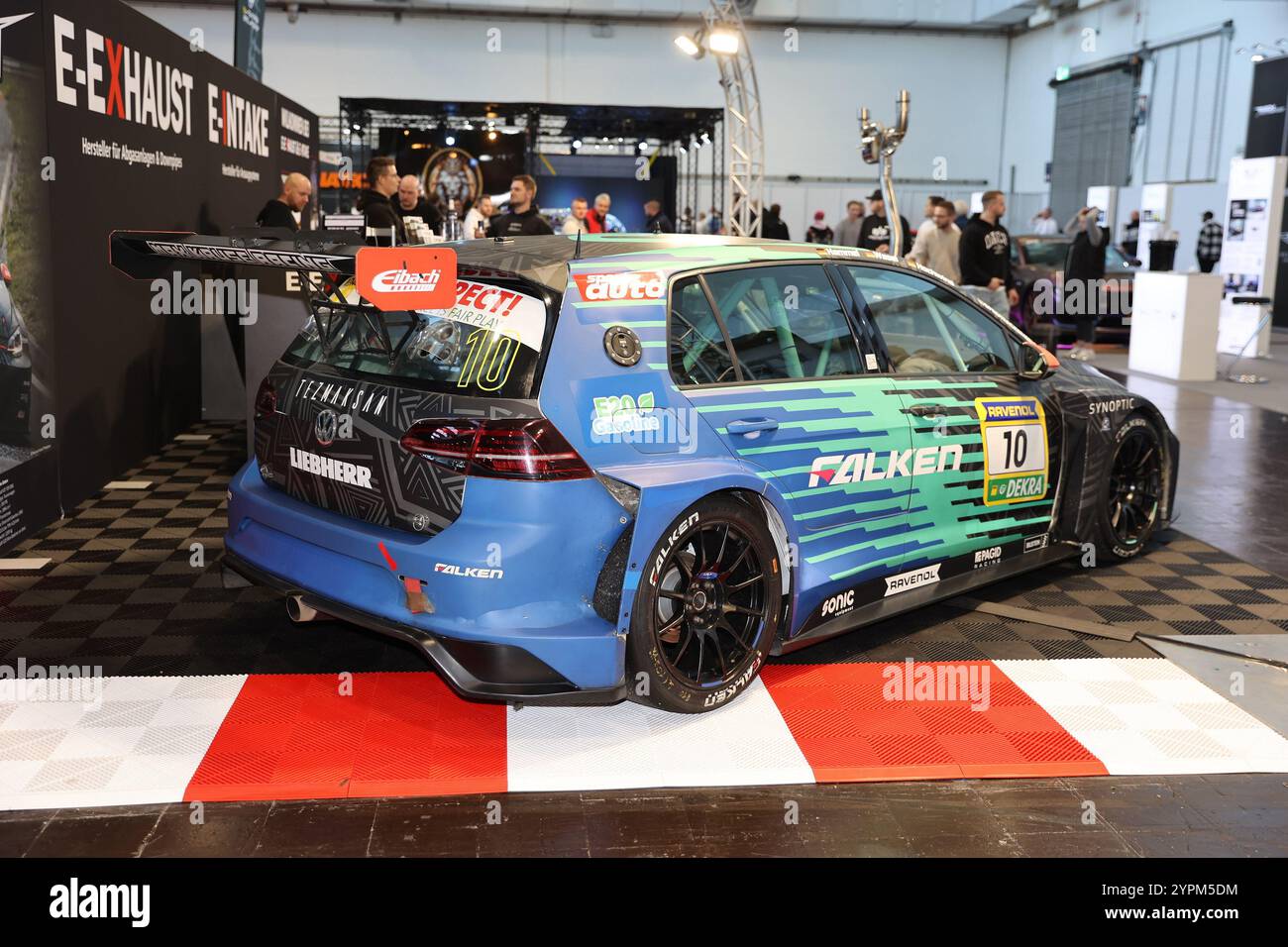 VW Golf GTi TCR aus der Nuerburgring Langstrecken Serie, Max Kruse ...