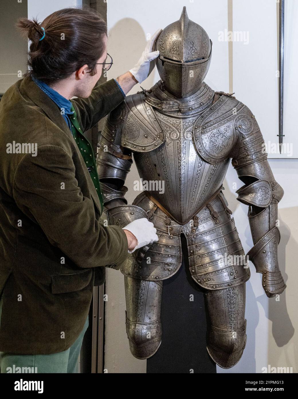 Composite armour hi-res stock photography and images - Alamy