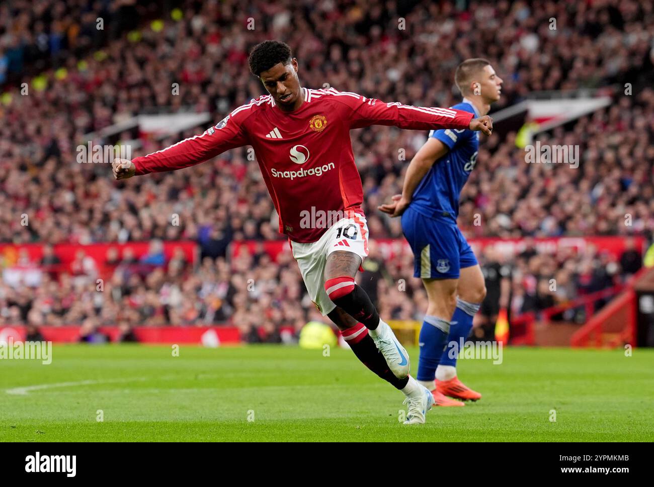 Manchester United's Marcus Rashford celebrates scoring the opening goal ...