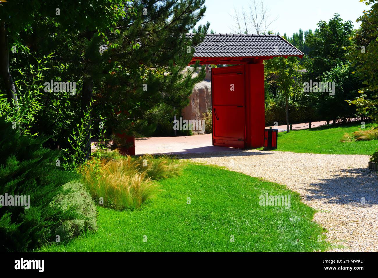 Traditional wooden torii gate hi-res stock photography and images - Alamy