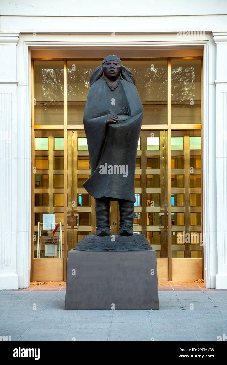 "Morning Prayer" (1987), by Allan Houser, Capitol Building (The ...