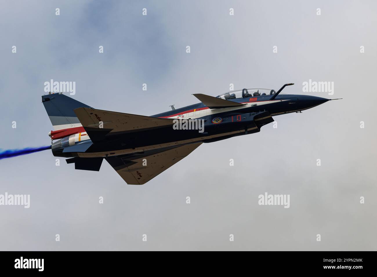 Chinese j 10 fighter hi-res stock photography and images - Alamy
